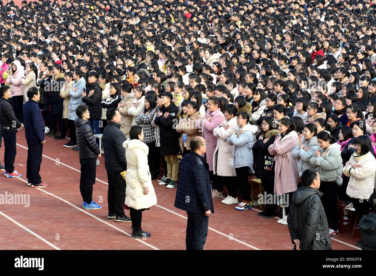 Chinese students gather in a mass rally for the upcoming annual college ...
