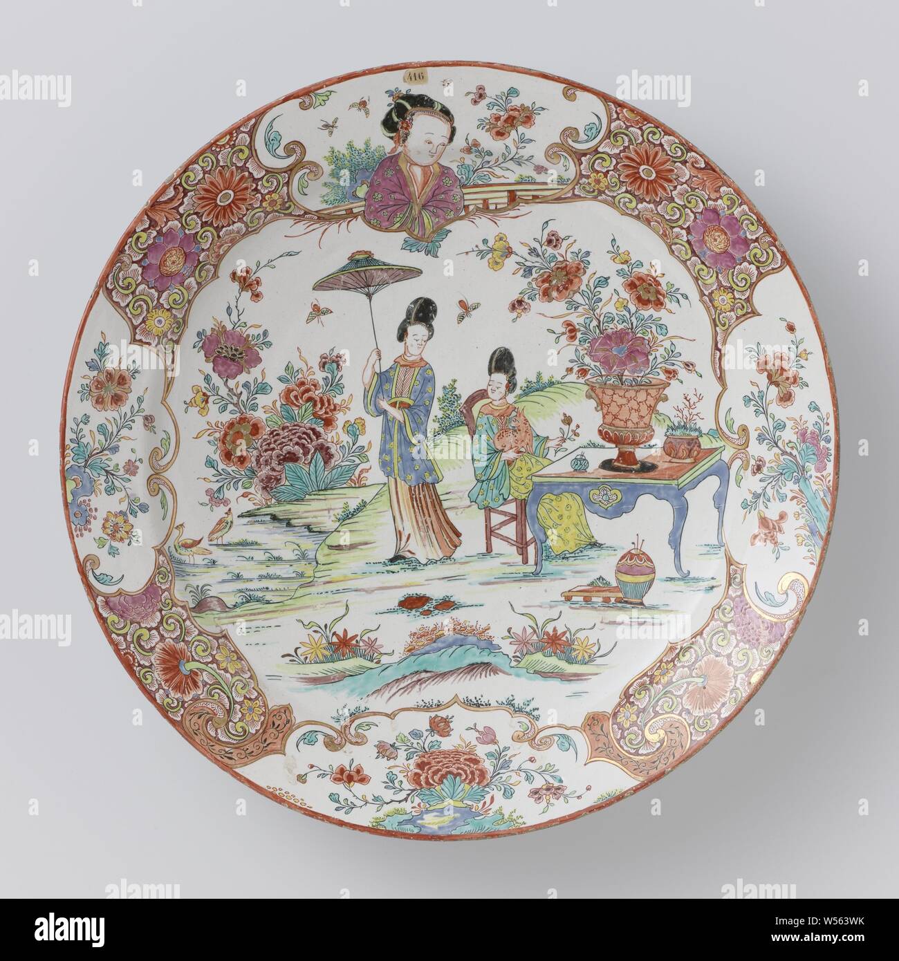 Cartouches figures hi-res stock photography and images - Alamy