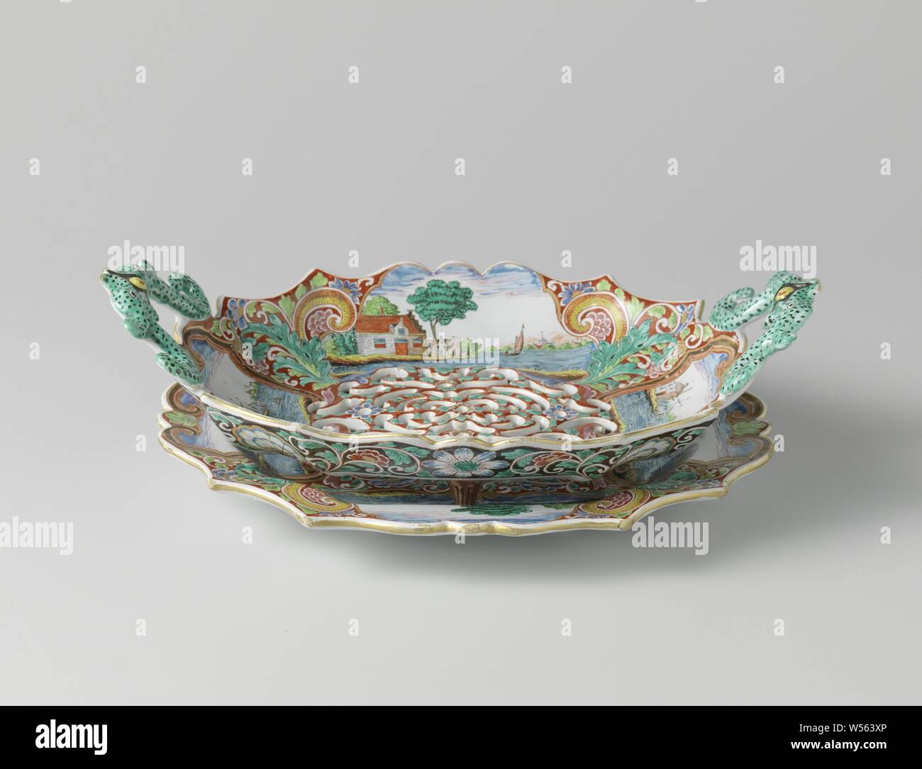 Painted dolphins hi-res stock photography and images - Alamy