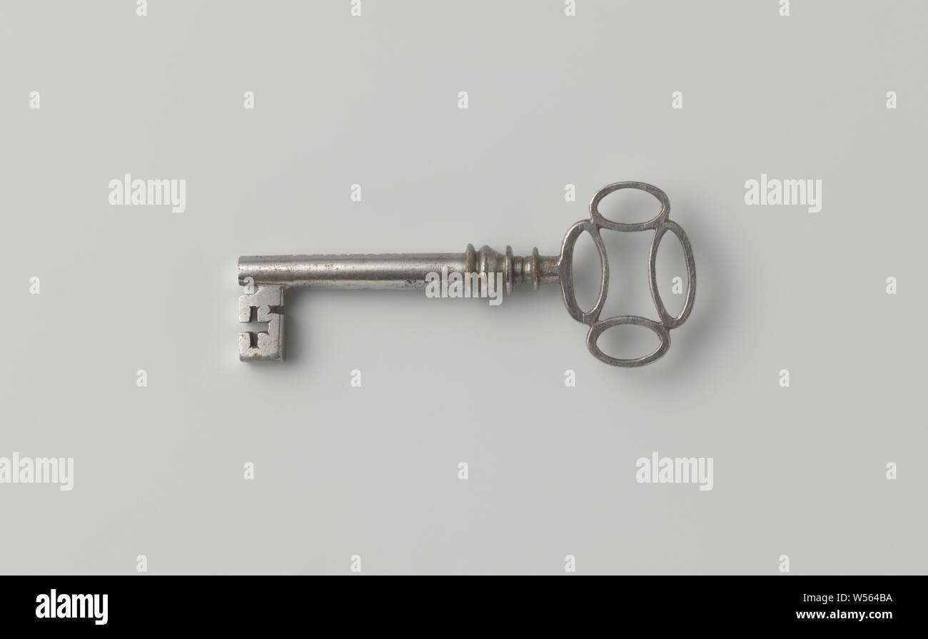 Display case not cake not food hi-res stock photography and images - Alamy