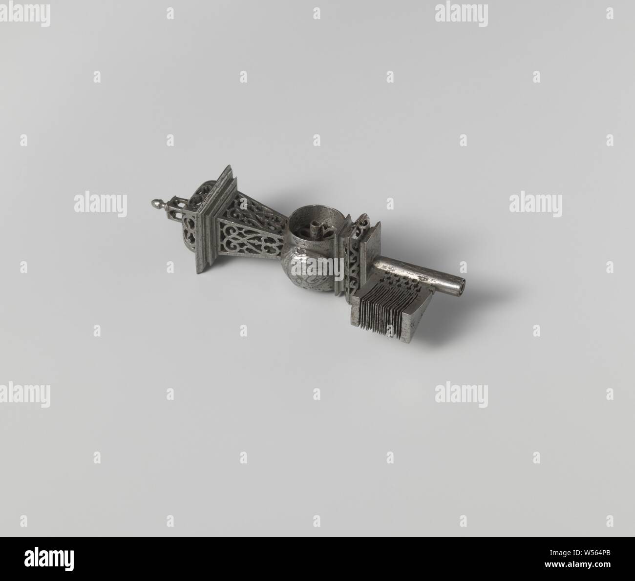 Iron masks hi-res stock photography and images - Alamy