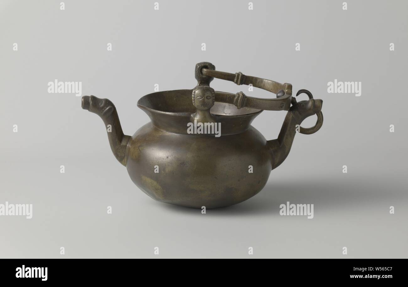 Lavabo, The object is composed of the following molded parts: the ...