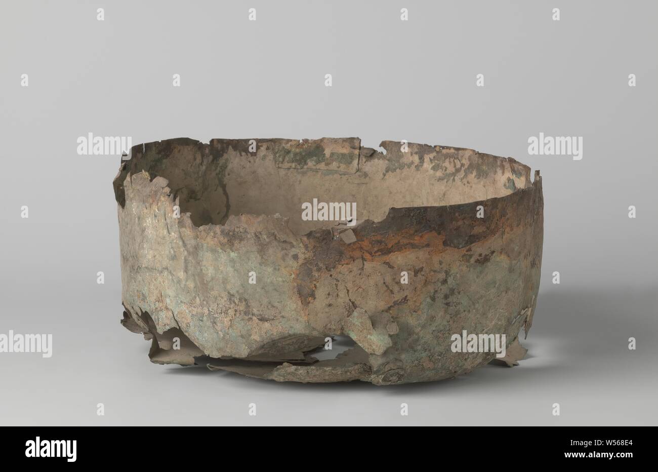 Boiling kettle made of copper, Round boiling kettle made of copper. The ...