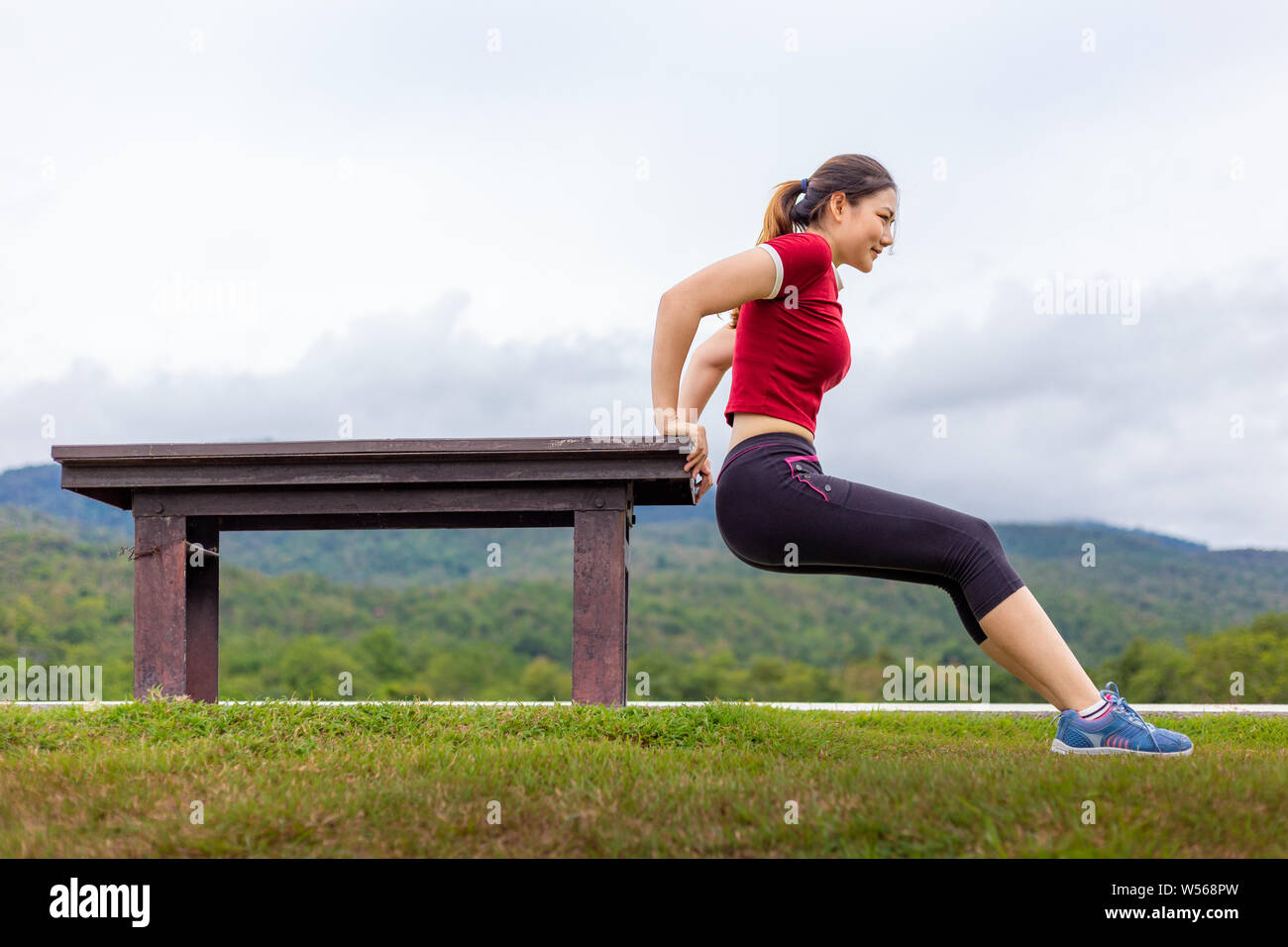 Tricep dips exercise hi-res stock photography and images - Alamy
