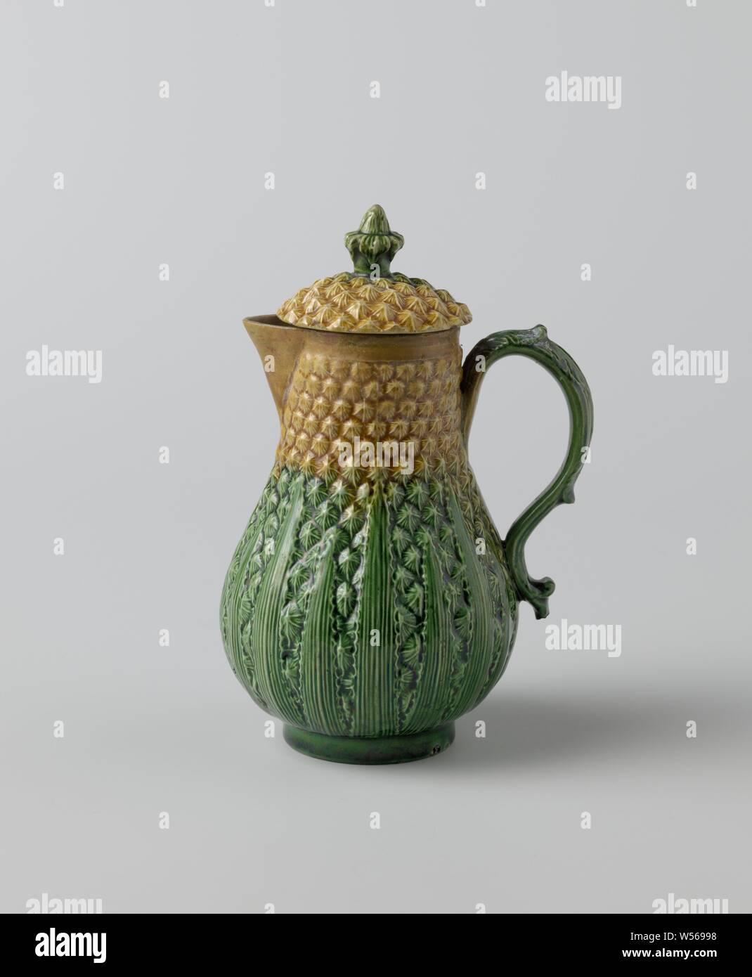 Pear shaped pot hi-res stock photography and images - Alamy