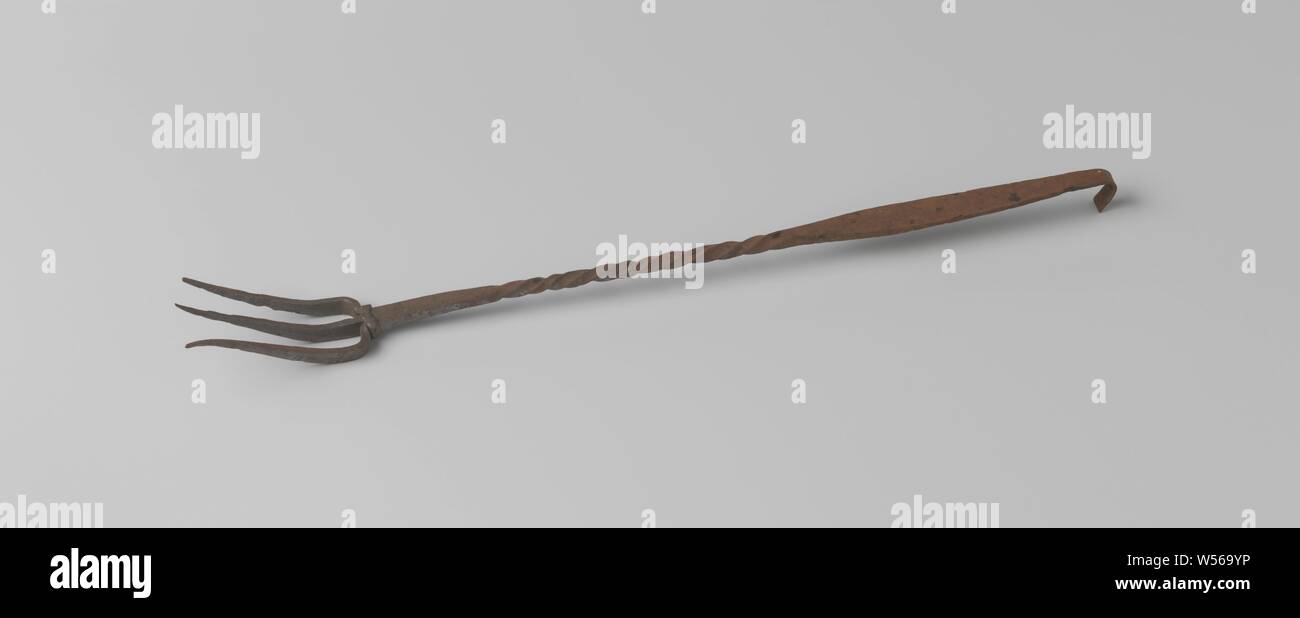 Iron roasting fork hi-res stock photography and images - Alamy