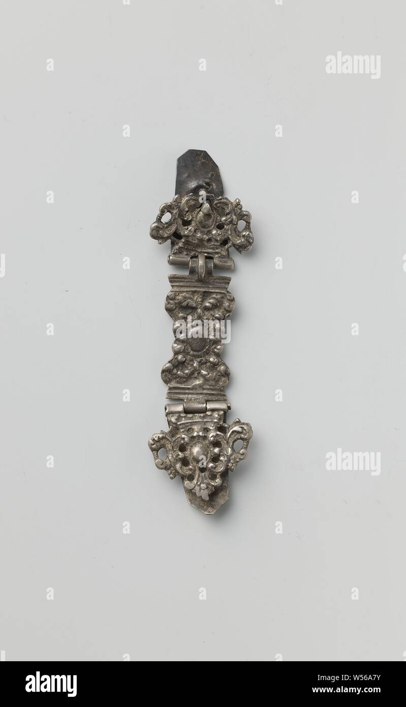 Book lock made of silver, anonymous, c. 1800 - c. 1900, silver (metal ...