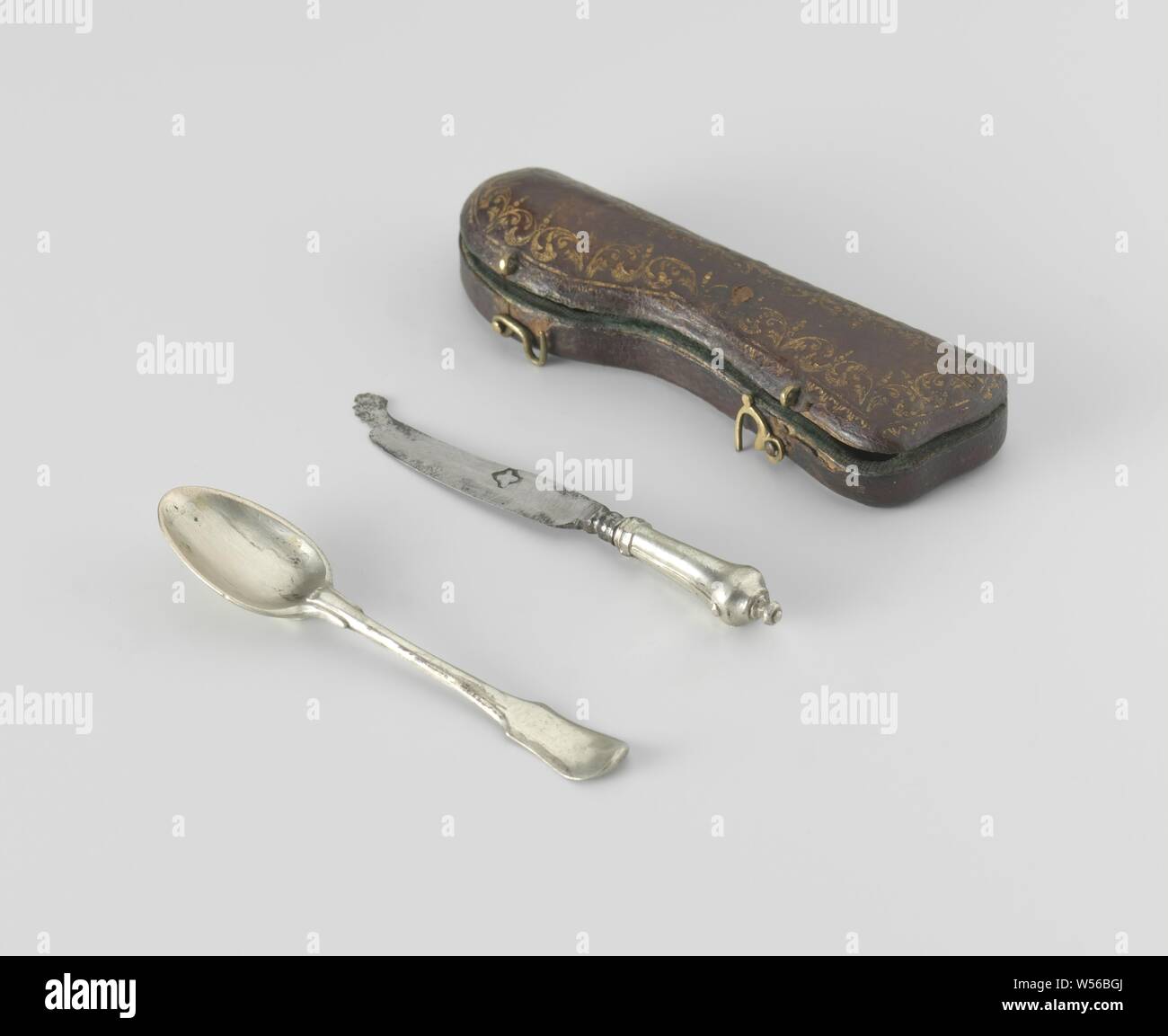 Spoon belongs together hi-res stock photography and images - Alamy