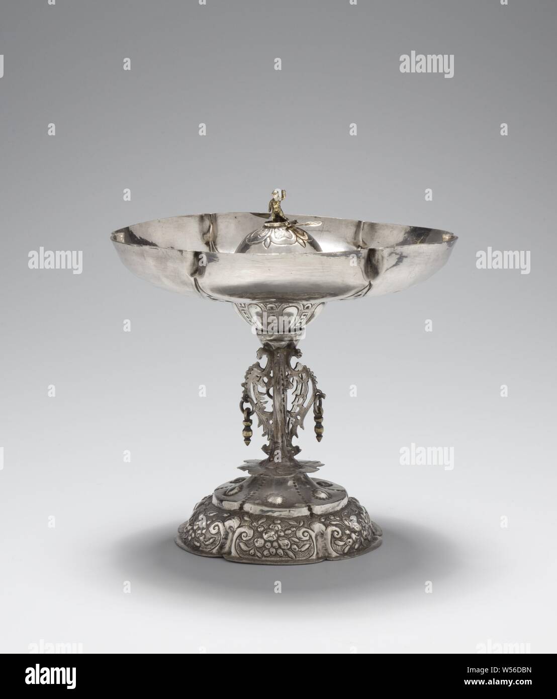 Driven fruit trusses hi-res stock photography and images - Alamy