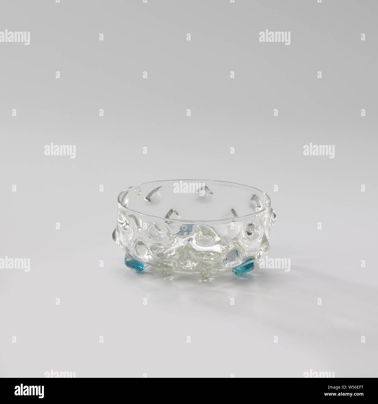 Knob beaker on legs, Small knob beaker with inserted bottom ...