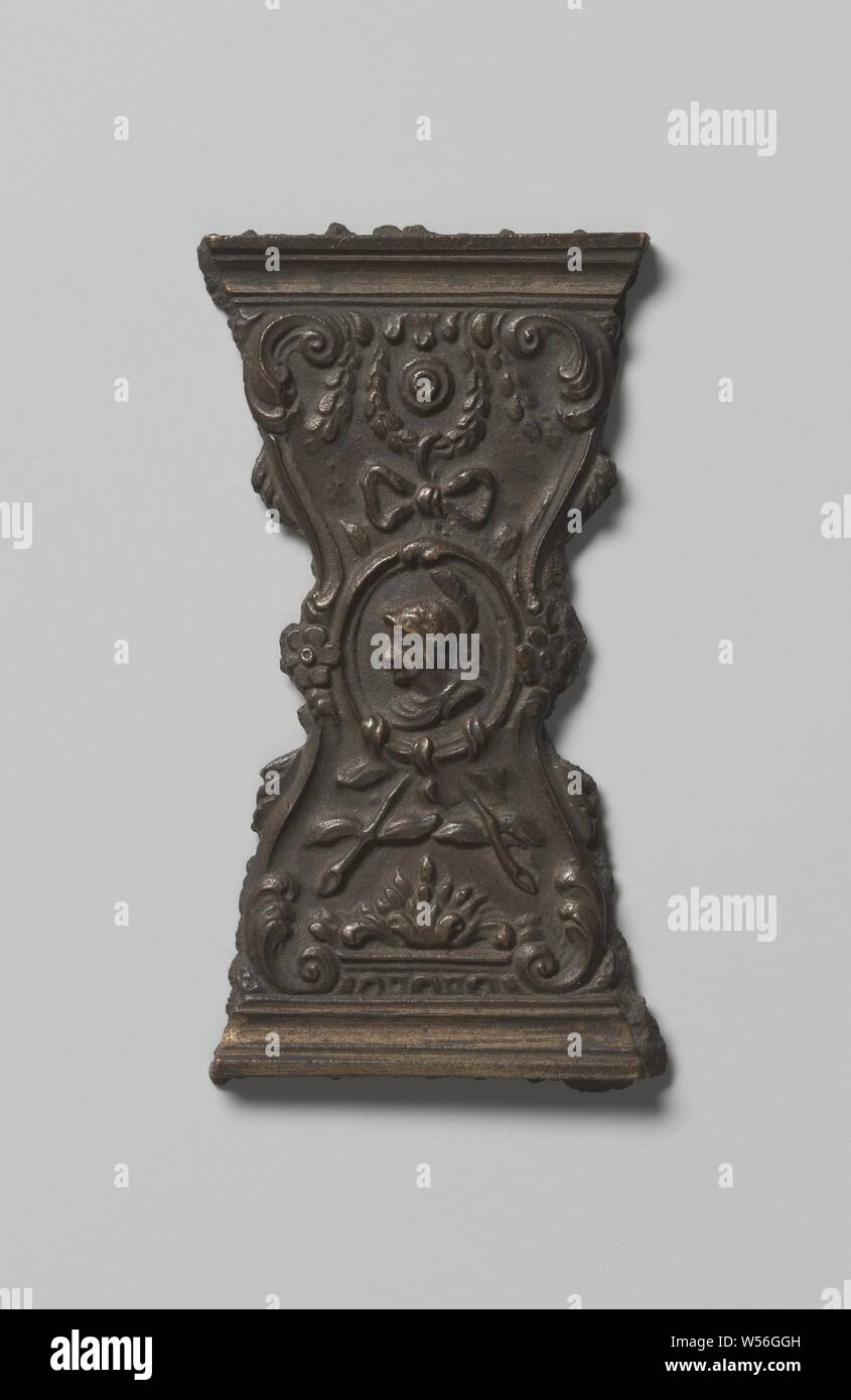 Bow lock hi-res stock photography and images - Alamy