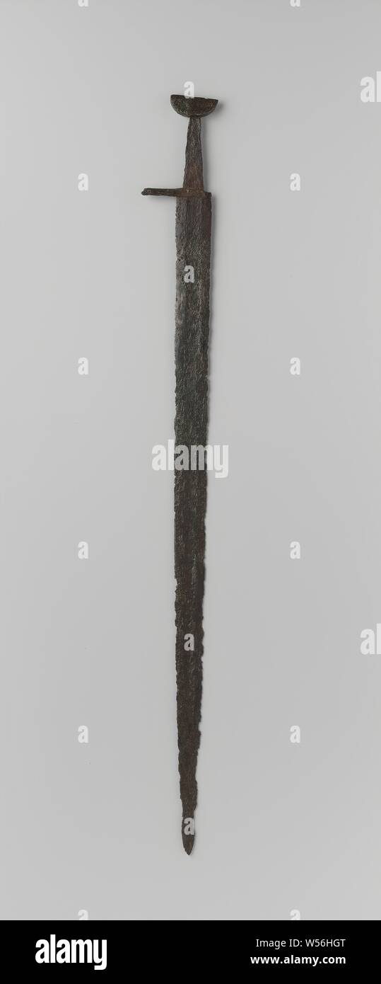 Short straight guard hi-res stock photography and images - Alamy