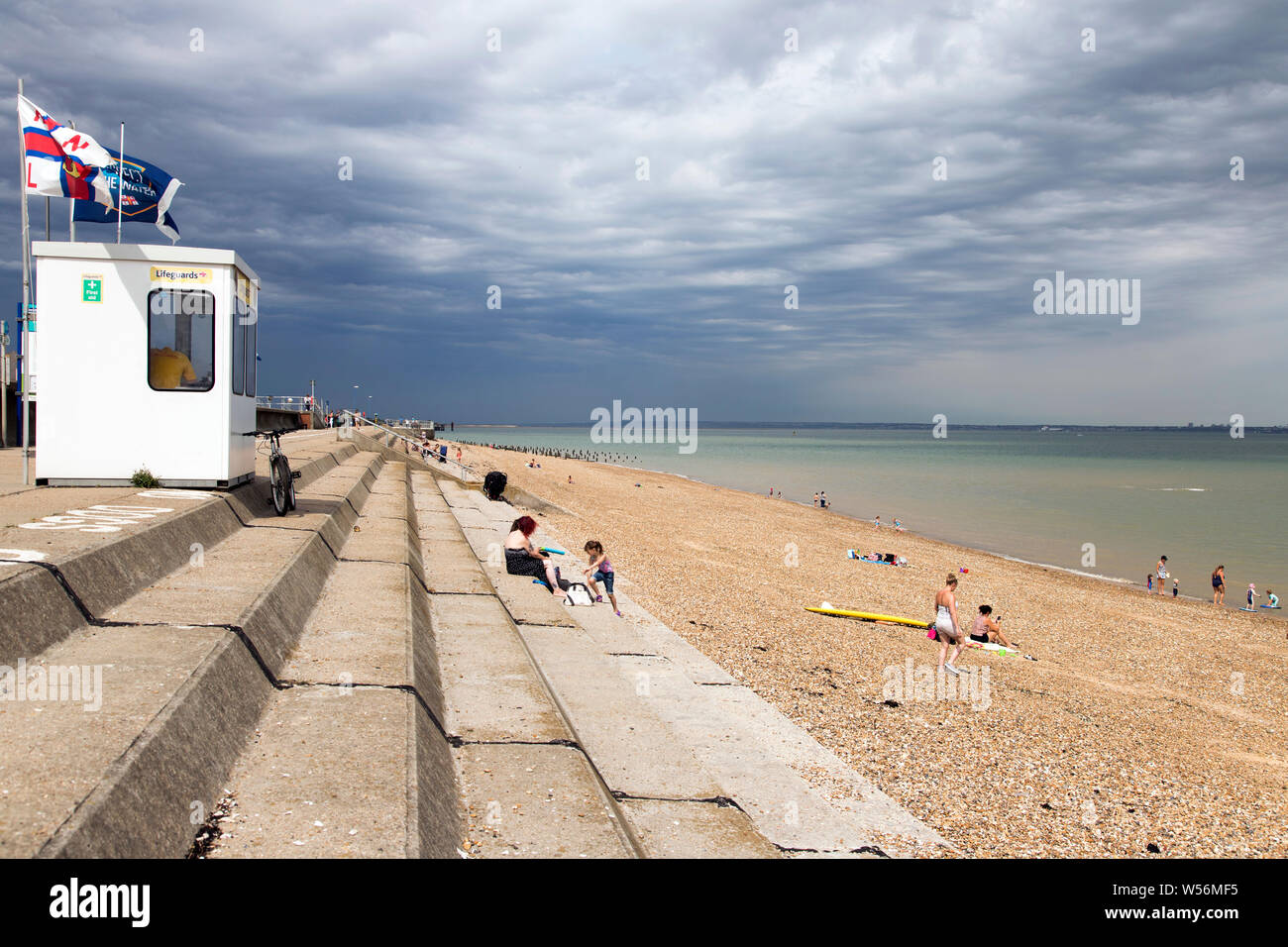 Sheerness beach hi-res stock photography and images - Alamy