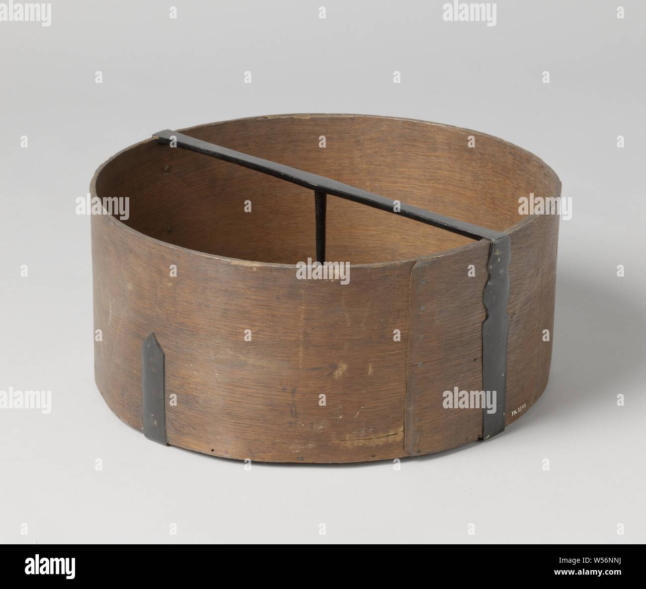 1 Schepel from Amsterdam, Wooden and iron capacity measure for dry ...