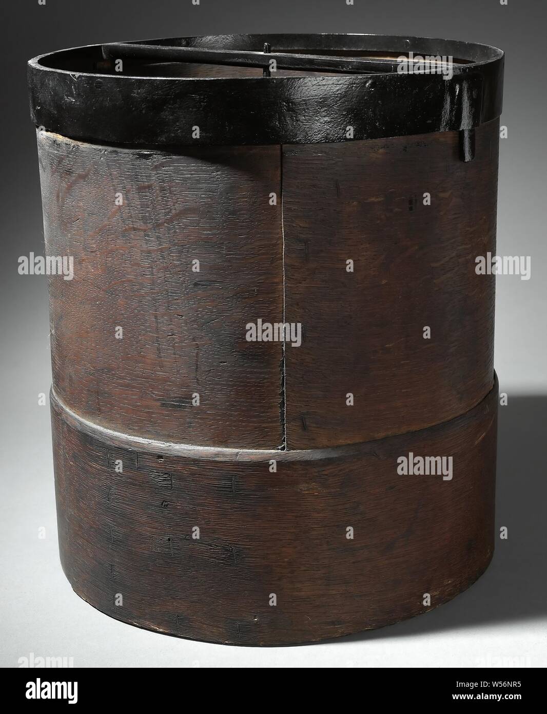 2 decaliter hi-res stock photography and images - Alamy