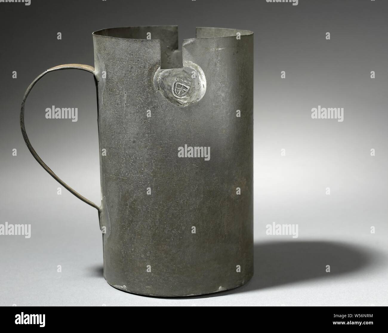 3 liters hi-res stock photography and images - Alamy
