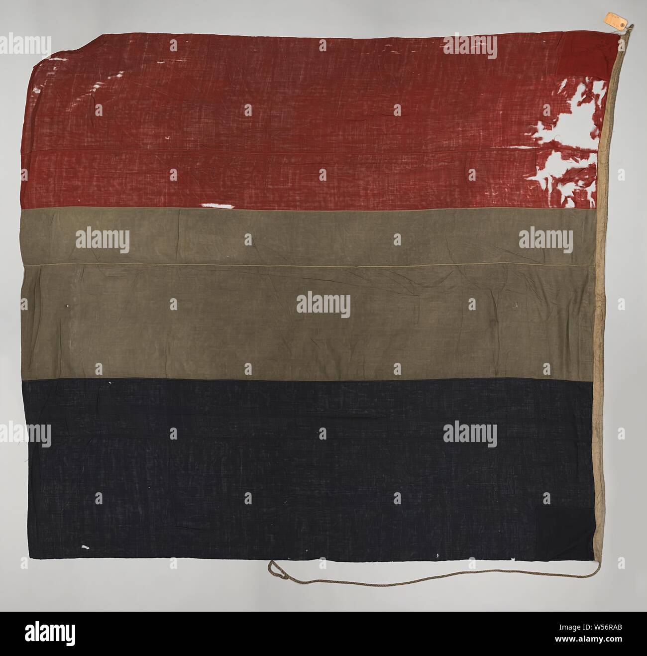 Ships flag hi-res stock photography and images - Alamy