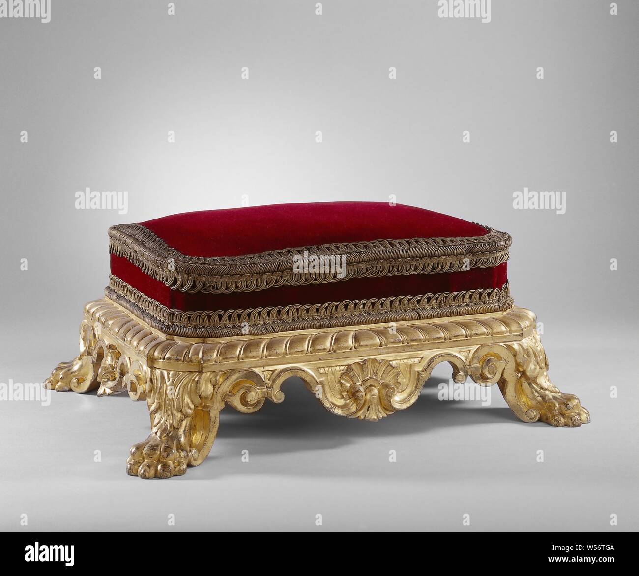 Footstool at throne seat of King William III, Footstool at throne seat ...