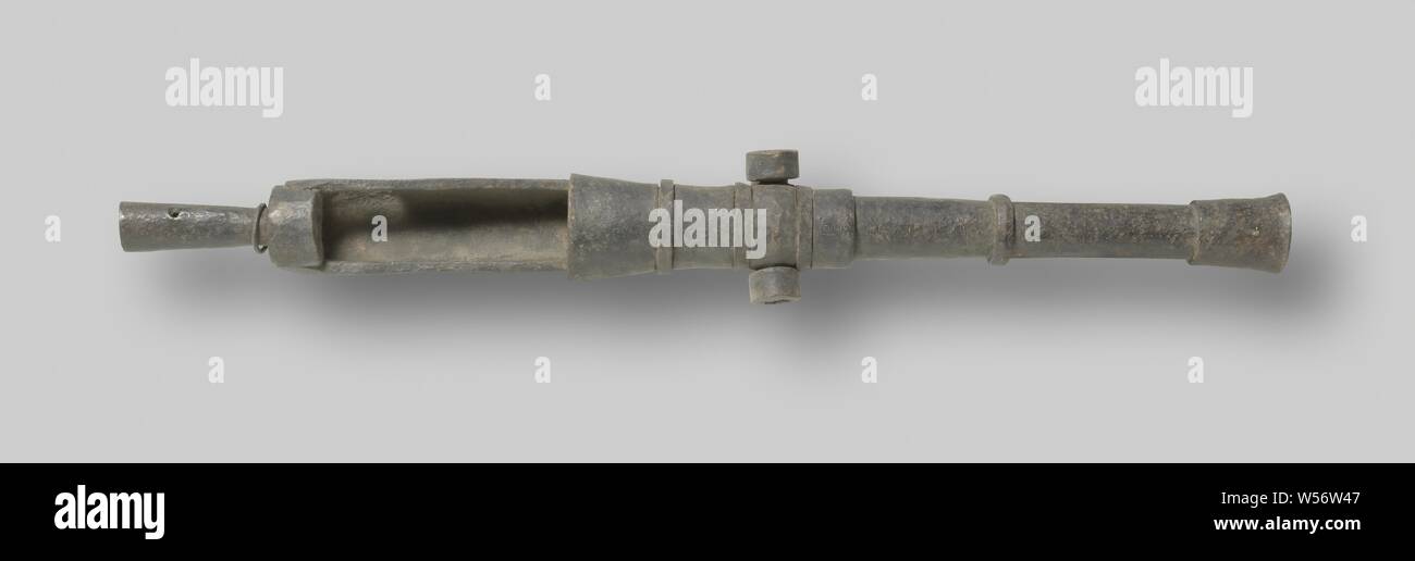 Swivel gun hi-res stock photography and images - Alamy