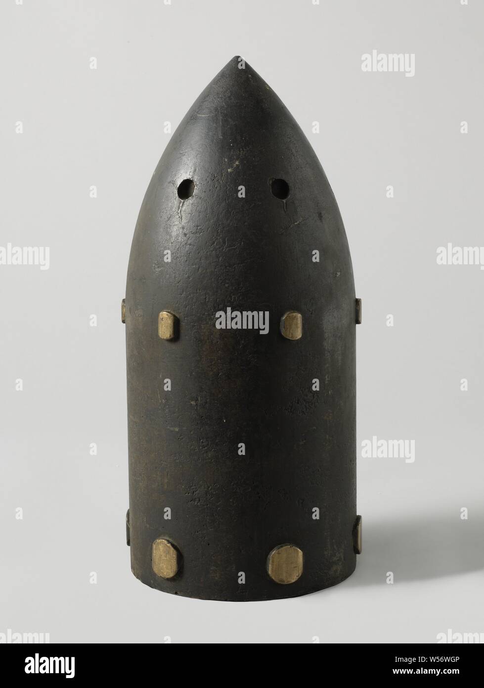 Two lugs hi-res stock photography and images - Alamy