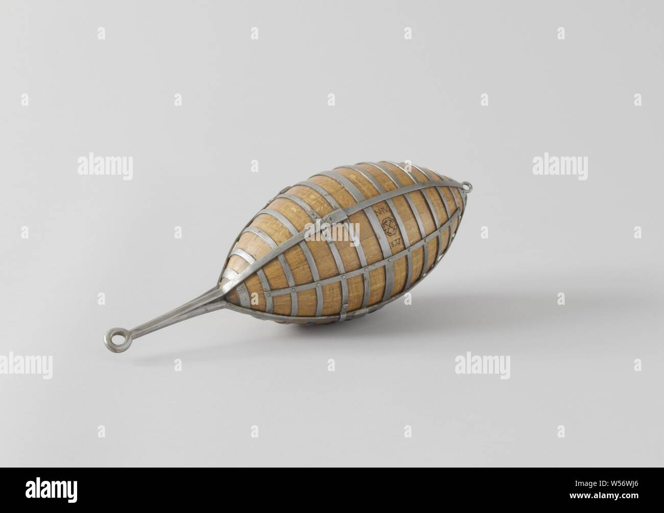 Buoy sizes hi-res stock photography and images - Alamy