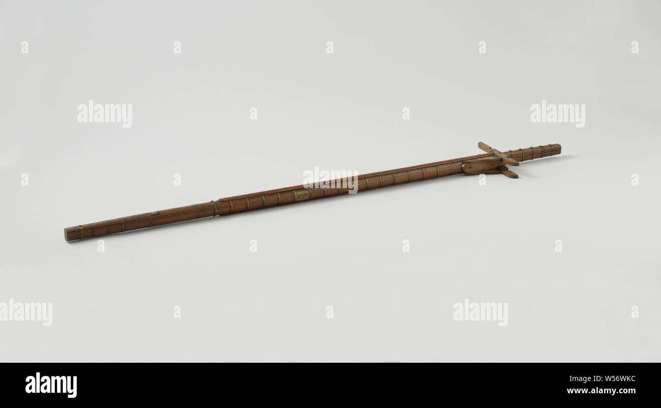 Model of a Made Mast, Round mast with square top, ears, longitudinal ...