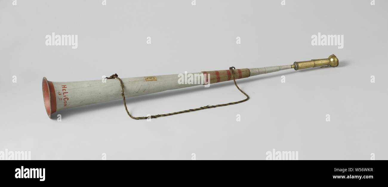 Simple trumpet shaped fog horn hi-res stock photography and images - Alamy