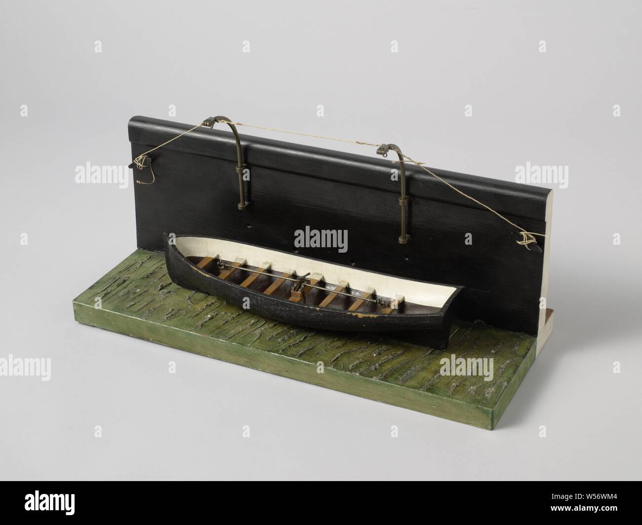 Lifeboat release mechanism hi-res stock photography and images - Alamy