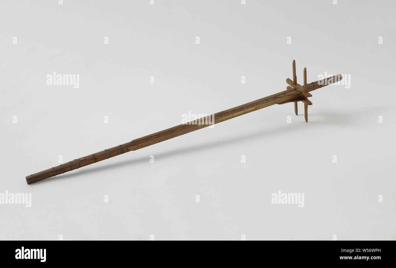 Model of a Made Mast, Round mast with square top, ears, calves, salvage ...