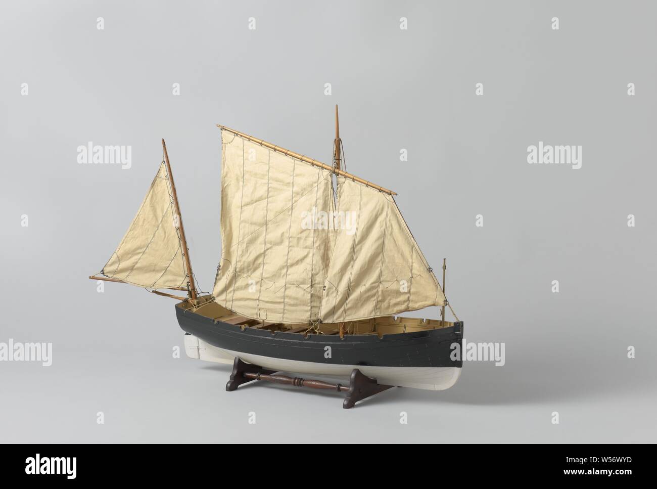 Split logger sail hi-res stock photography and images - Alamy