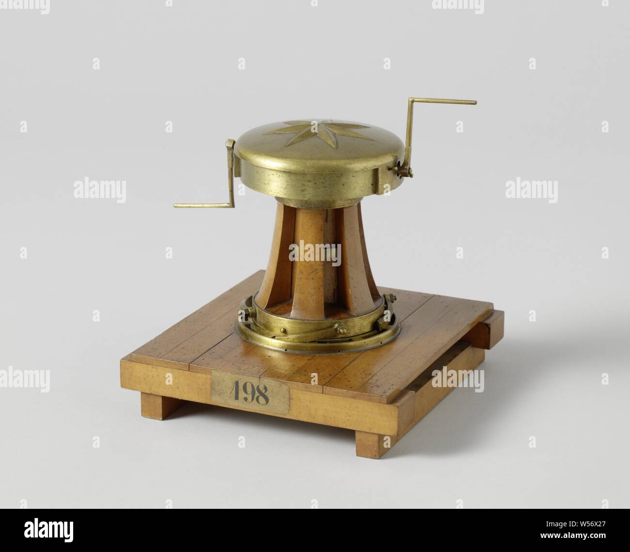 Model of a Capstan with a Winch, Model of a capstan on a wooden floor ...