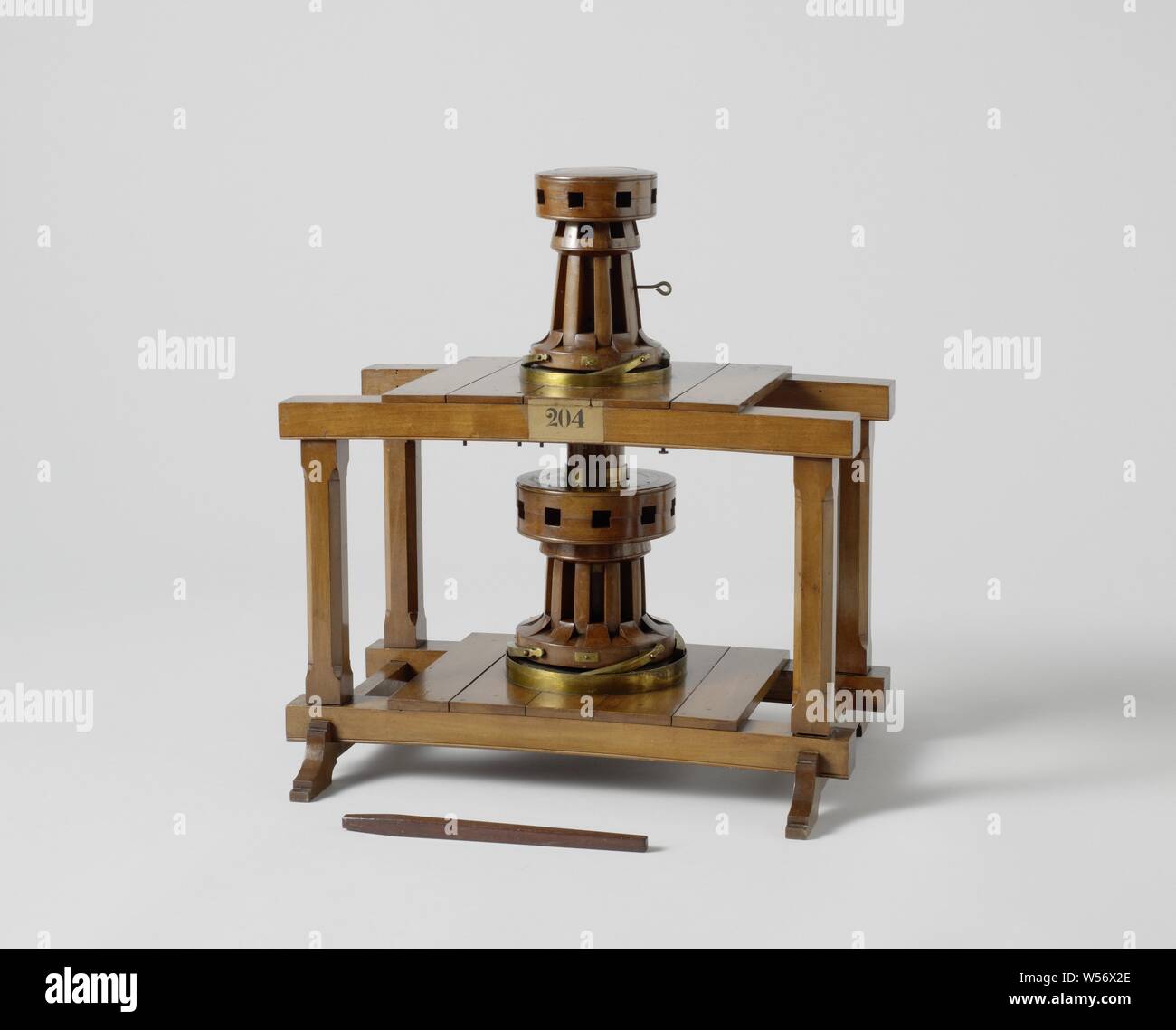 Model of a Double Capstan, Model of a double capstan in a wooden frame ...