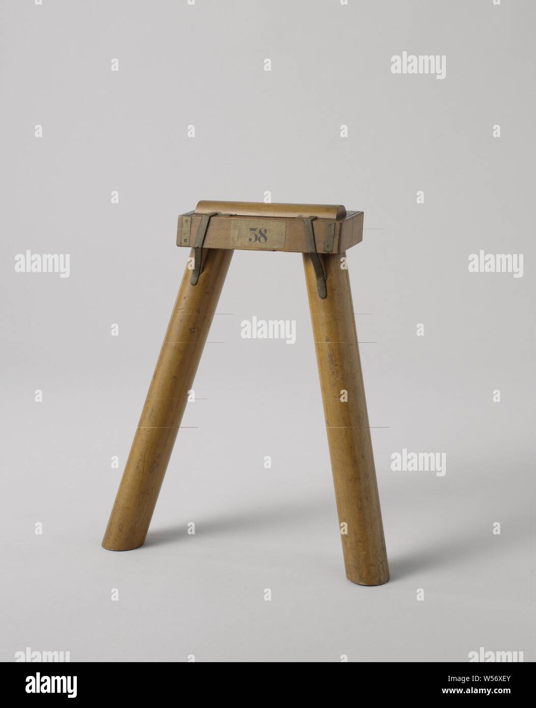 Masting hi-res stock photography and images - Alamy