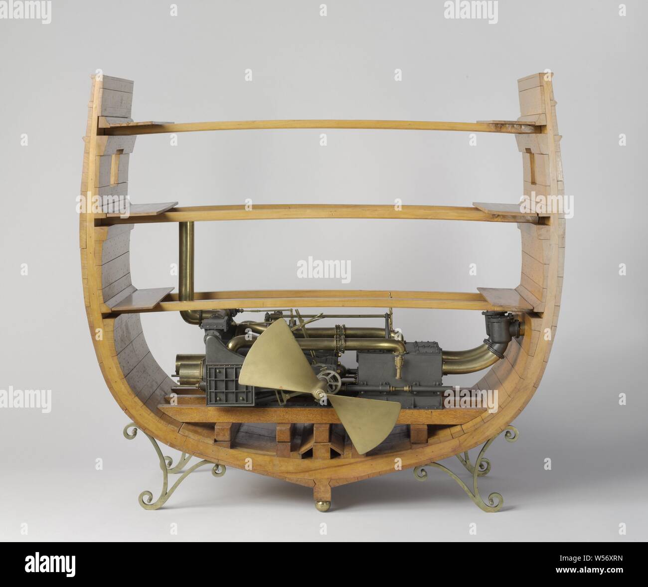 Ship engine cross section hi-res stock photography and images - Alamy