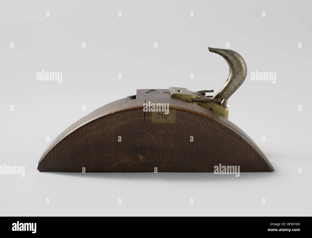 Gunlock (Percussion) on a Dummy Breech or a 36-Pounder Cannon ...