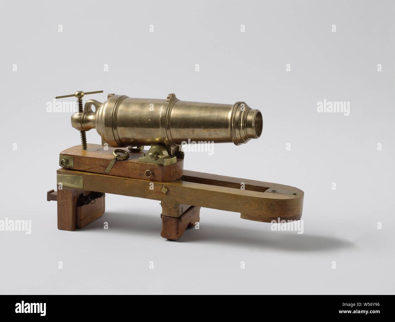 Model of an 18-Pounder Carronade on a Slide, Model of a carronade on ...