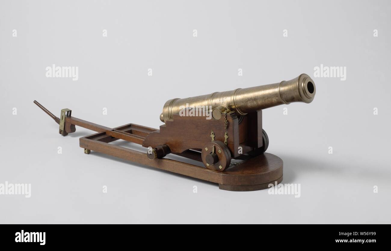 24 pound long gun hi-res stock photography and images - Alamy