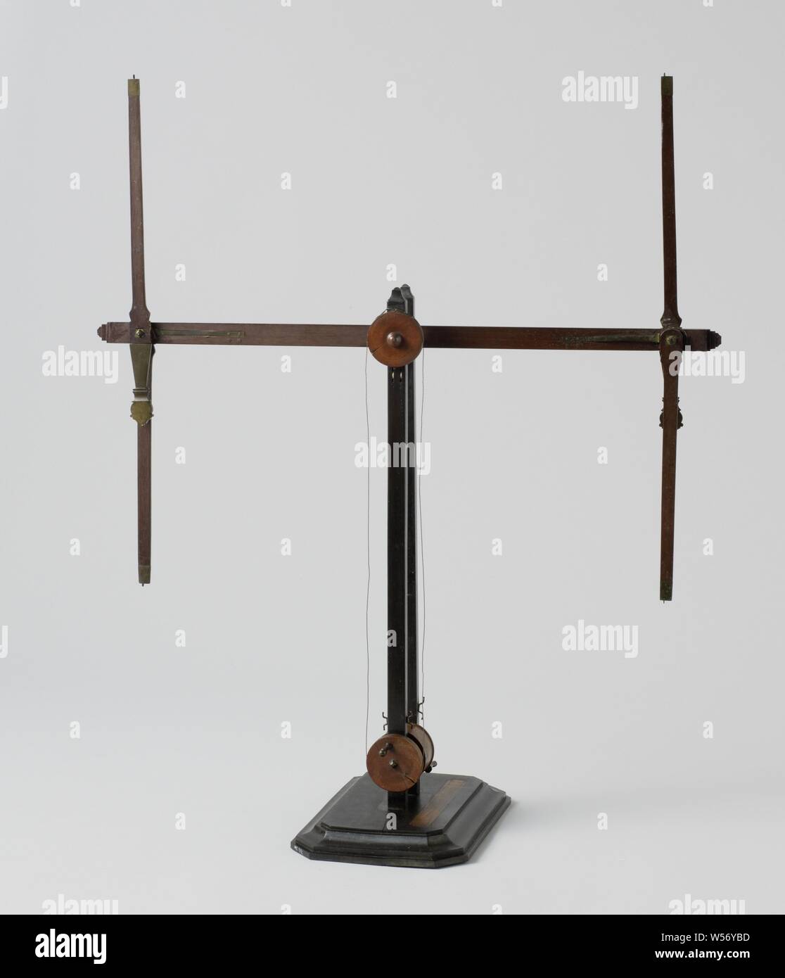 Drum hoists hi-res stock photography and images - Alamy