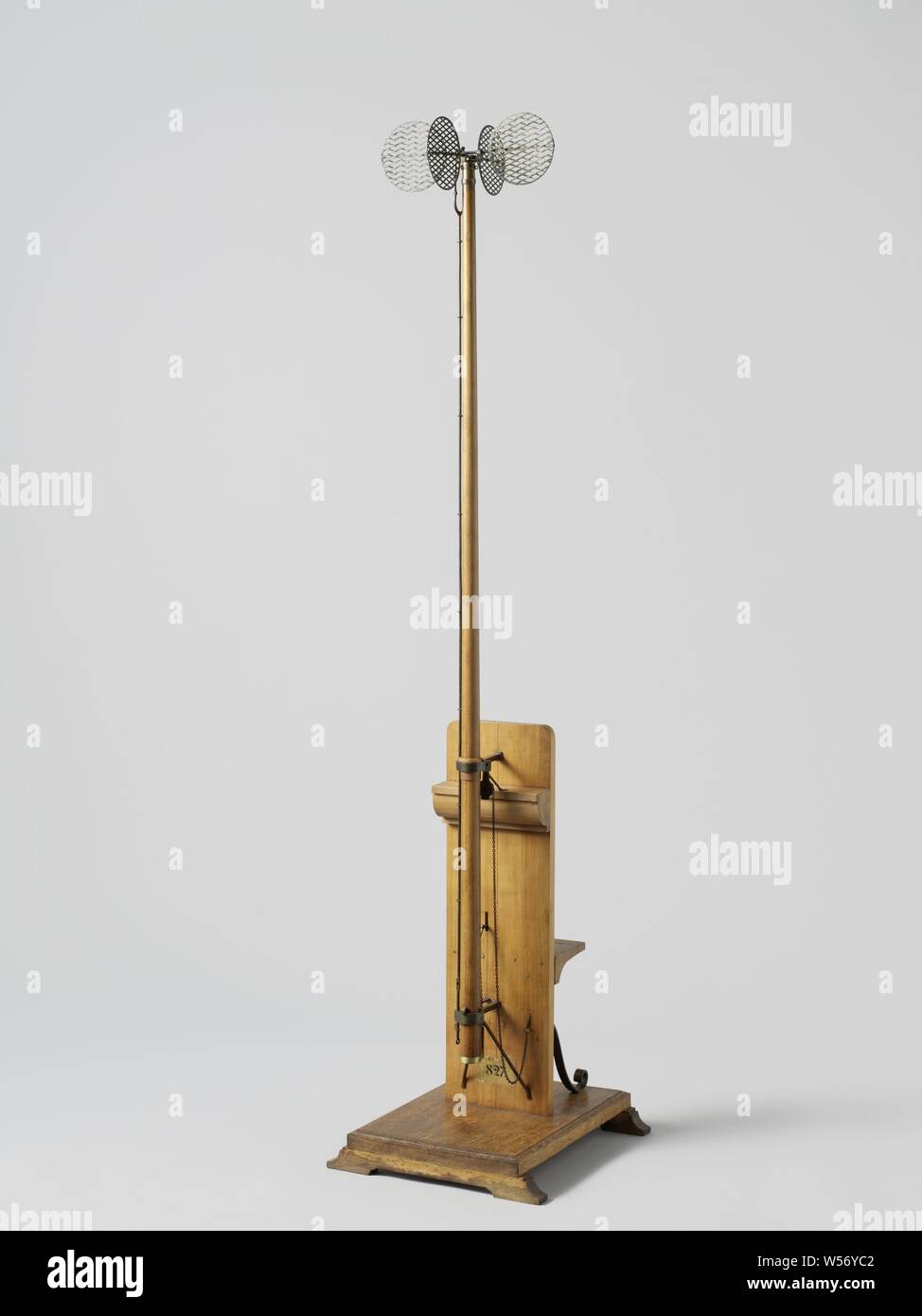 Pole mounted semaphore signal hi-res stock photography and images - Alamy