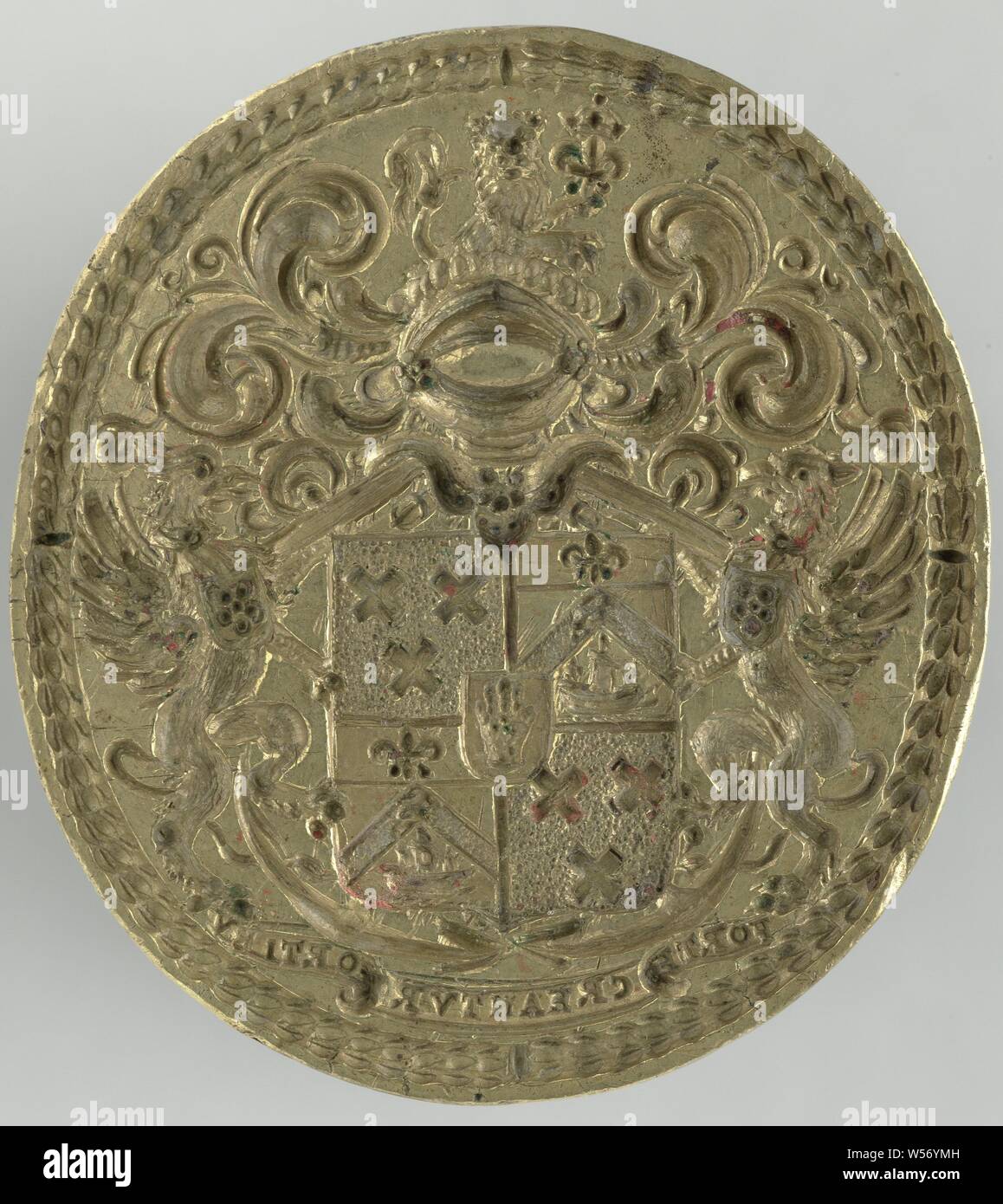 Crowned lion and shield stamp hi-res stock photography and images - Alamy