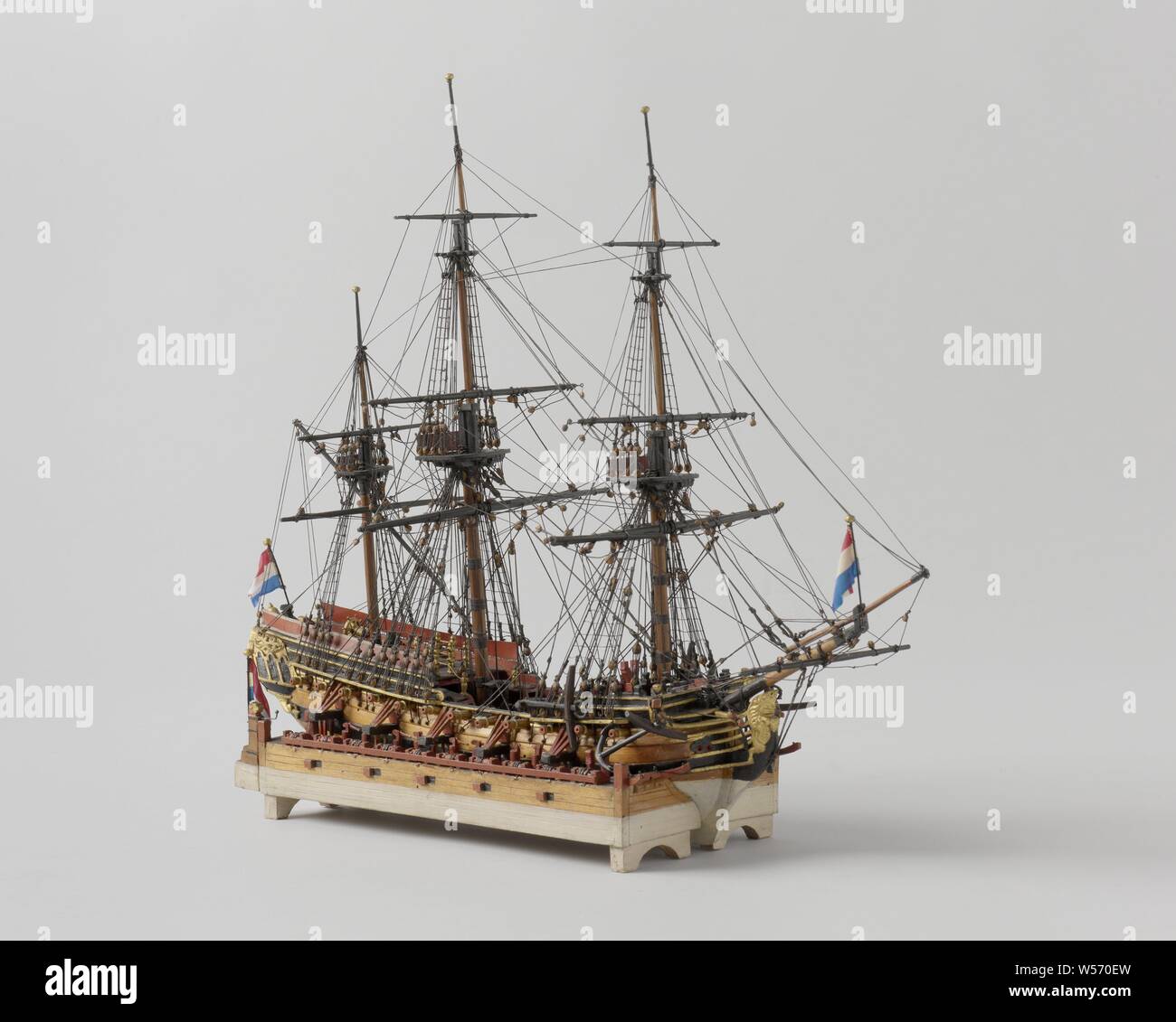 46 gun hi-res stock photography and images - Alamy