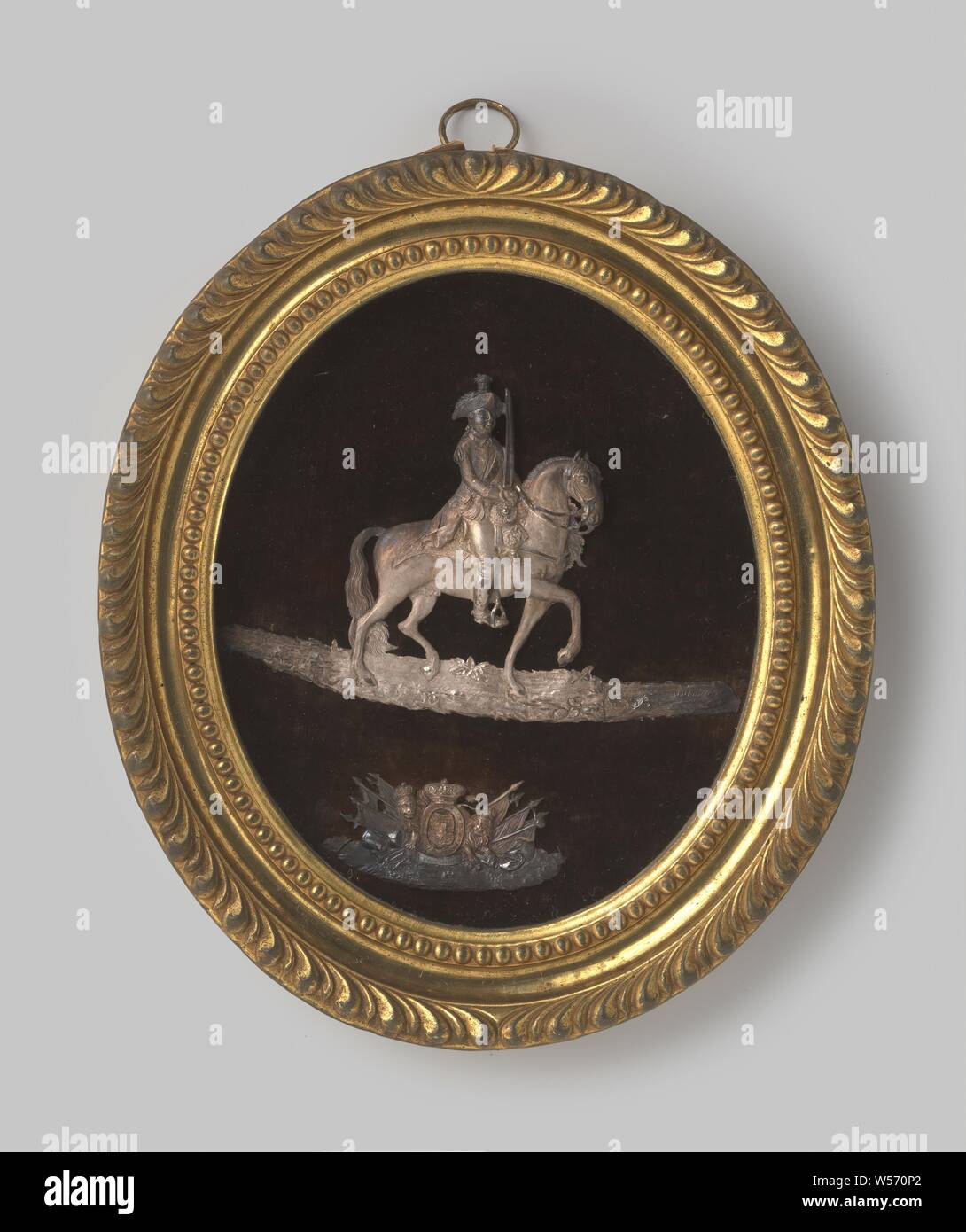 Silver trophy on wooden hi-res stock photography and images - Alamy