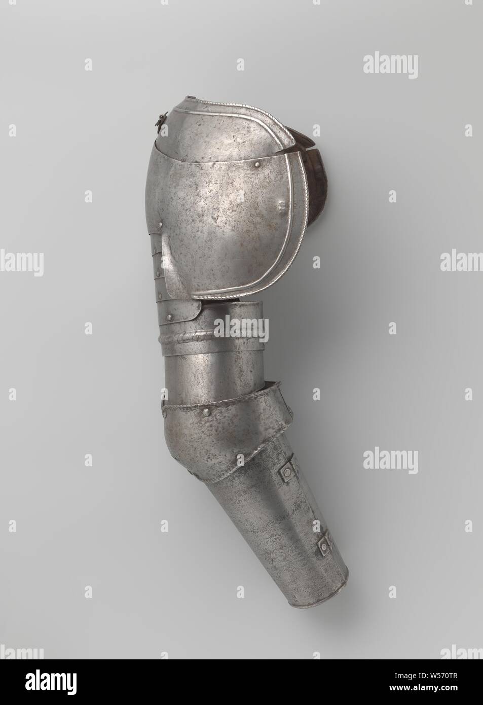 Shoulder pipe hi-res stock photography and images - Alamy