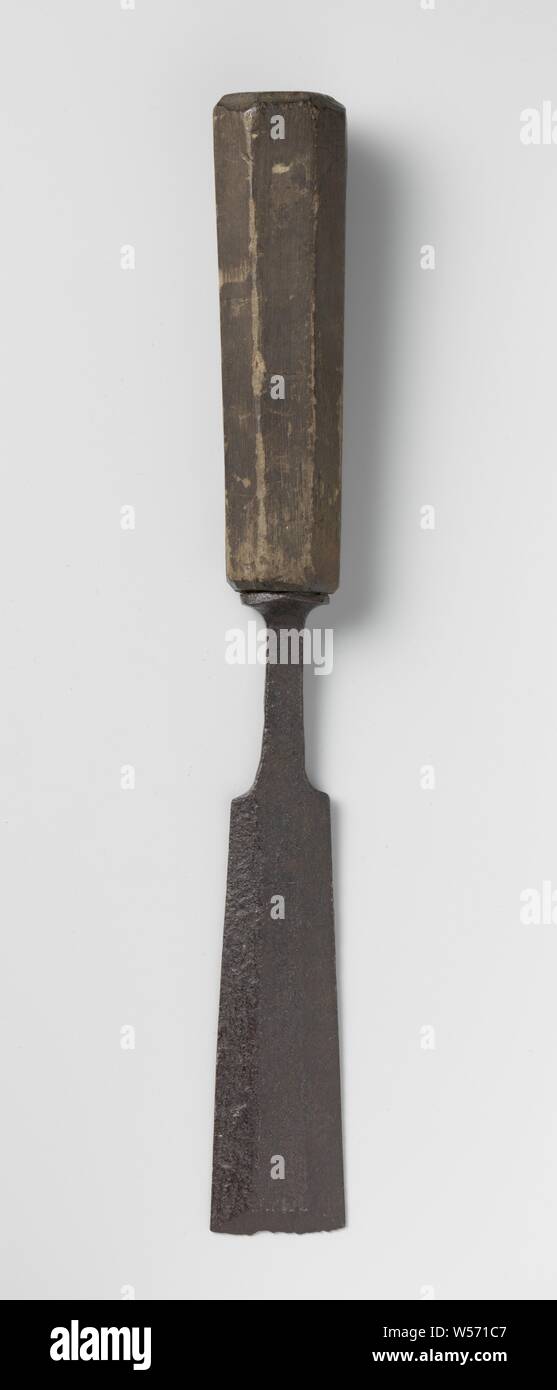 Broad chisel hi-res stock photography and images - Alamy