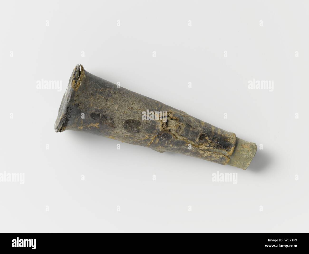 Twelve gunpowder buddies hi-res stock photography and images - Alamy