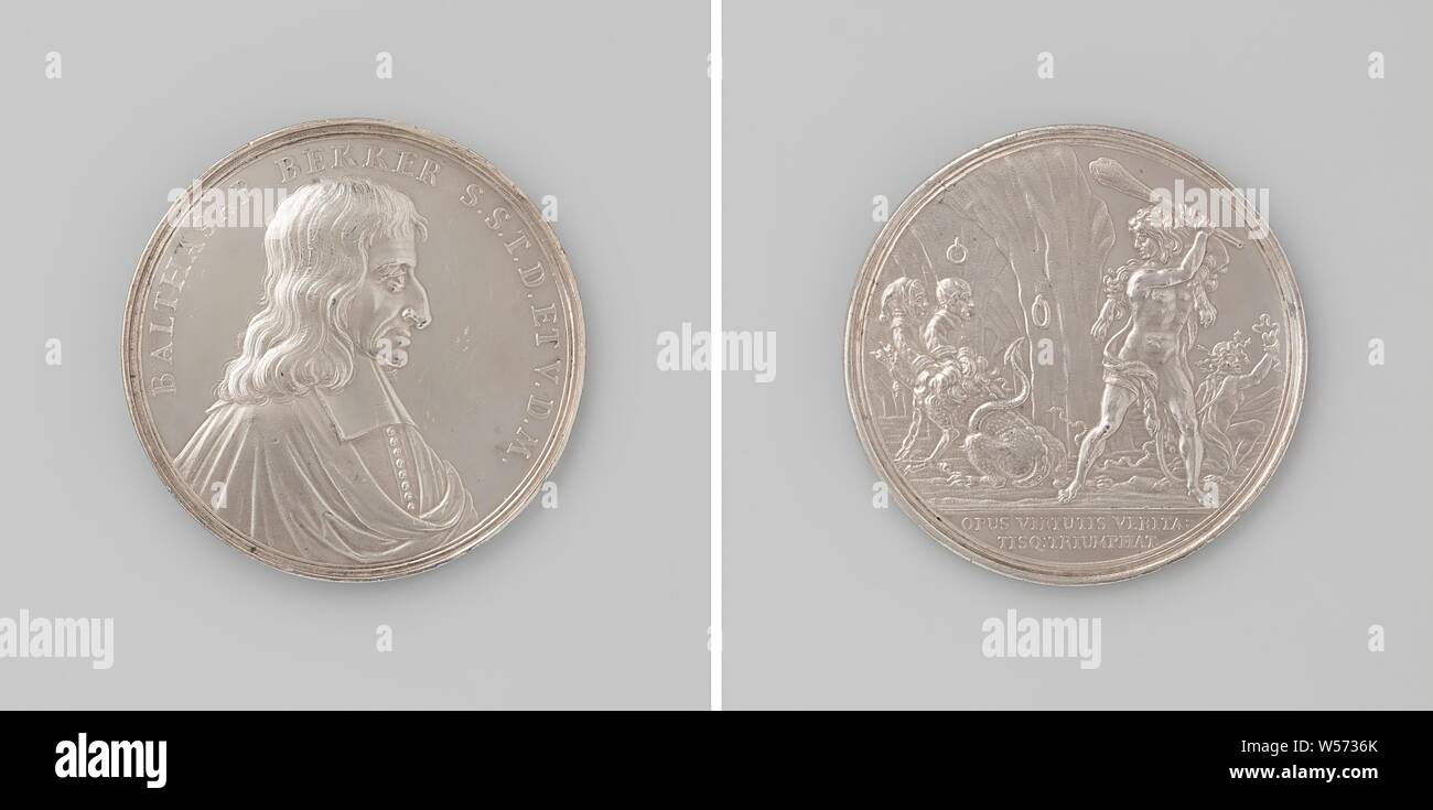 Two headed hellhound cerberus hi-res stock photography and images - Alamy