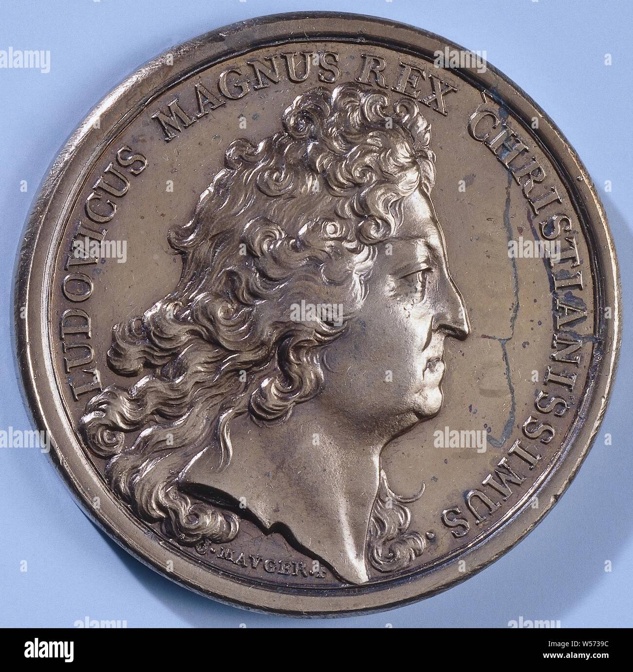 The failed attack on Dunkirk, Bronze Medal. Front: man's bust inside ...