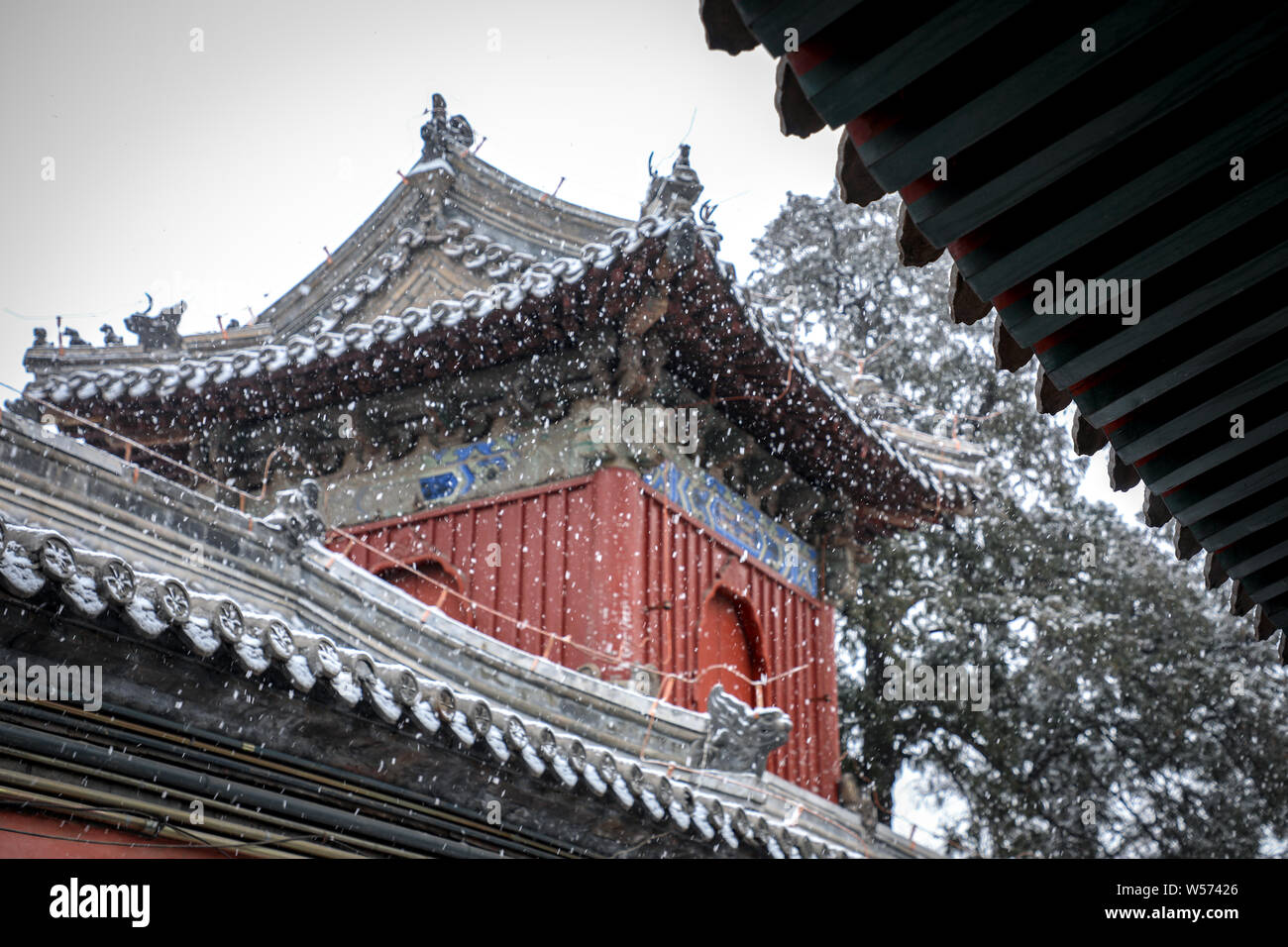 Scenery of the Cheng'en Temple in snow in Beijing, China, 12 February ...
