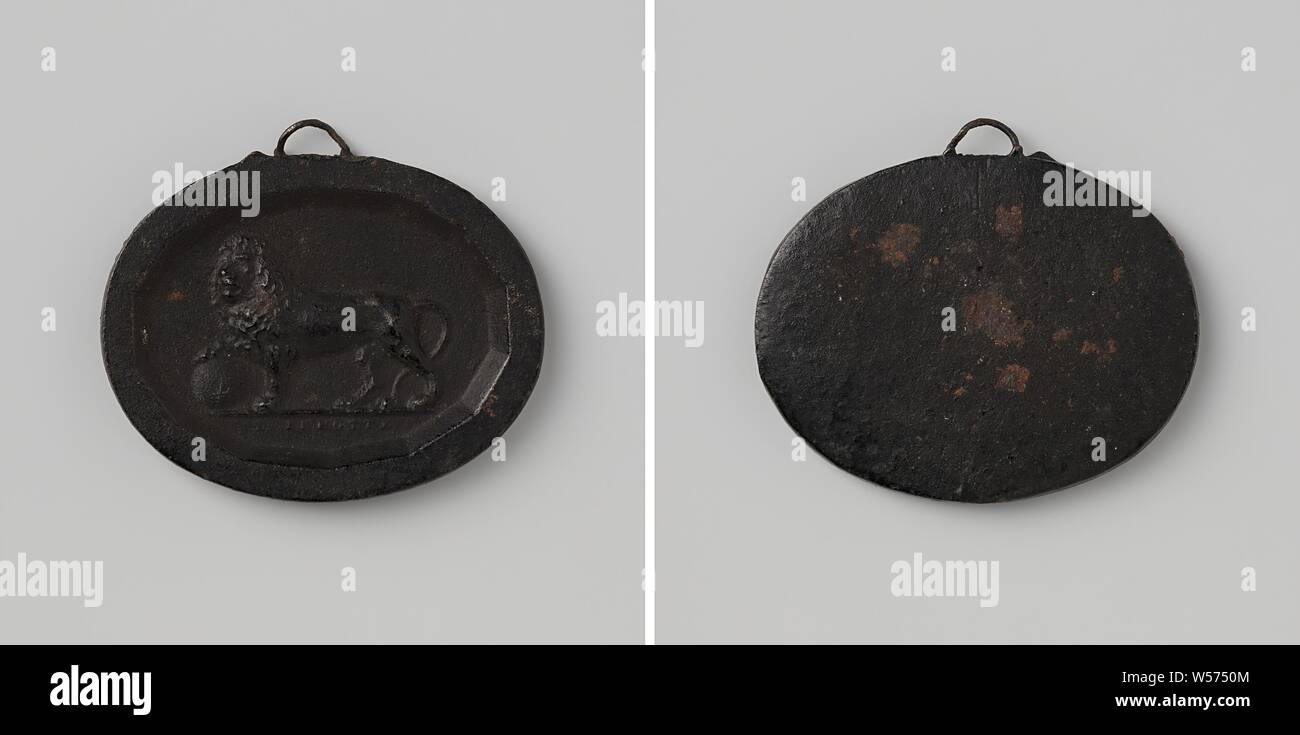 Foreleg cut off hi-res stock photography and images - Alamy