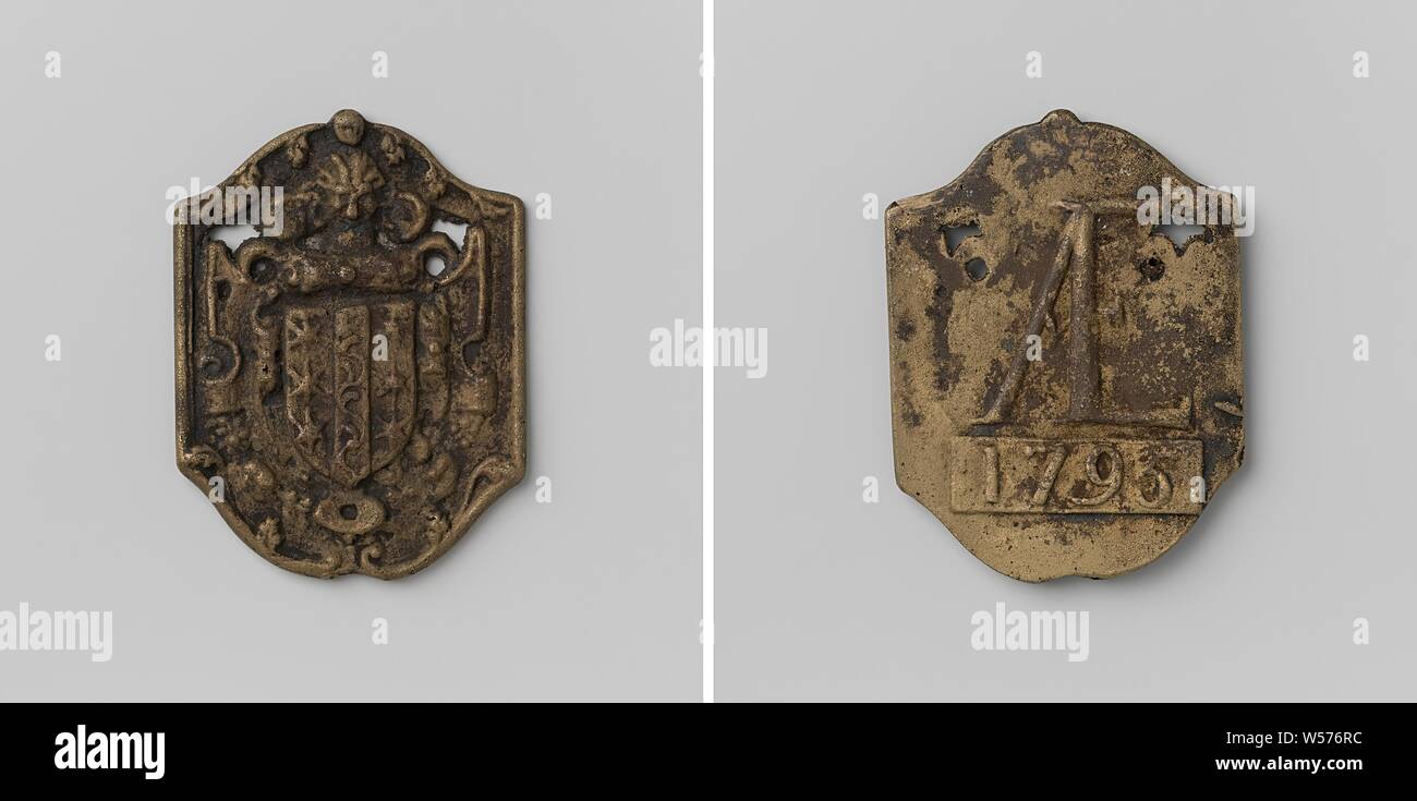 Medal shape hi-res stock photography and images - Alamy